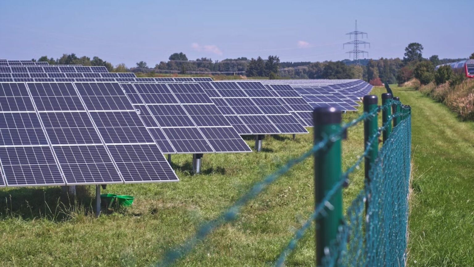 Exploring the Environmental Impact of Large-Scale Solar Farms ...